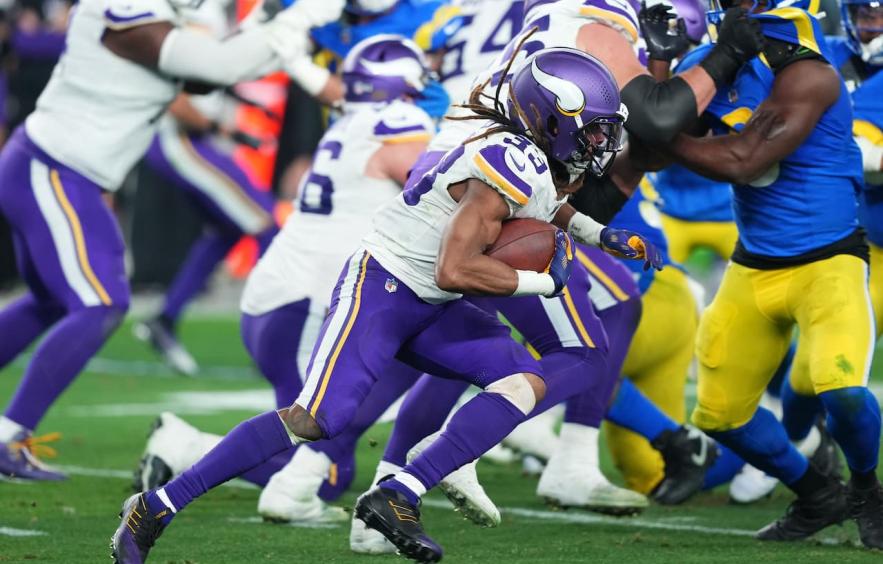 Aaron Jones Faces the Age Cliff and Added Competition for Fantasy Success | 4for4